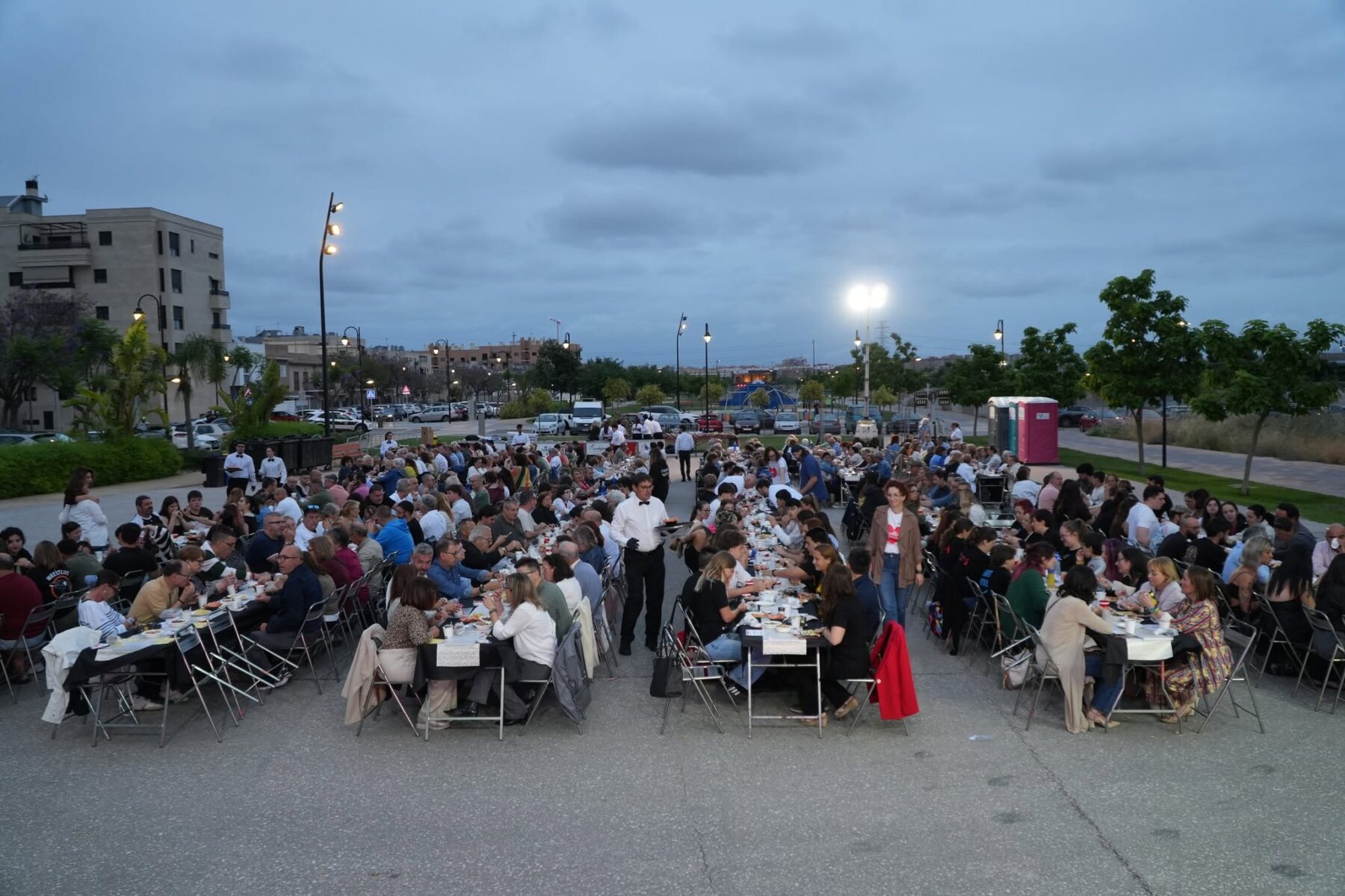 Quart de Poblet reúne a cerca de medio millar de personas en el ‘Sopar ...